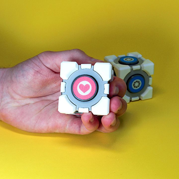 3D Printable Companion CUBE Fidget Clicker - Portal by Clickify 3D